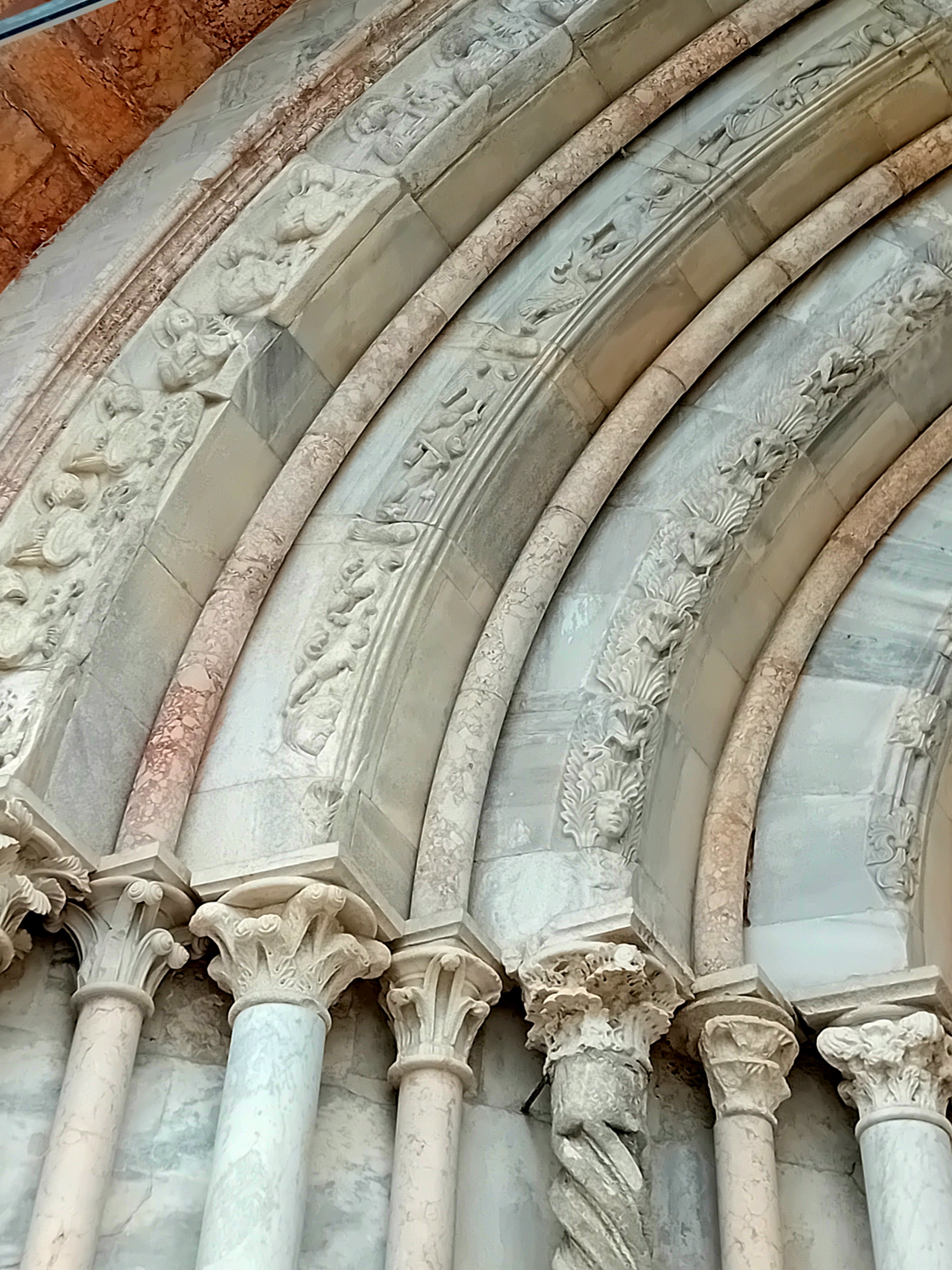 Saint Cyriacus: a Closer Look at the Cathedral’s Sculptures – Home